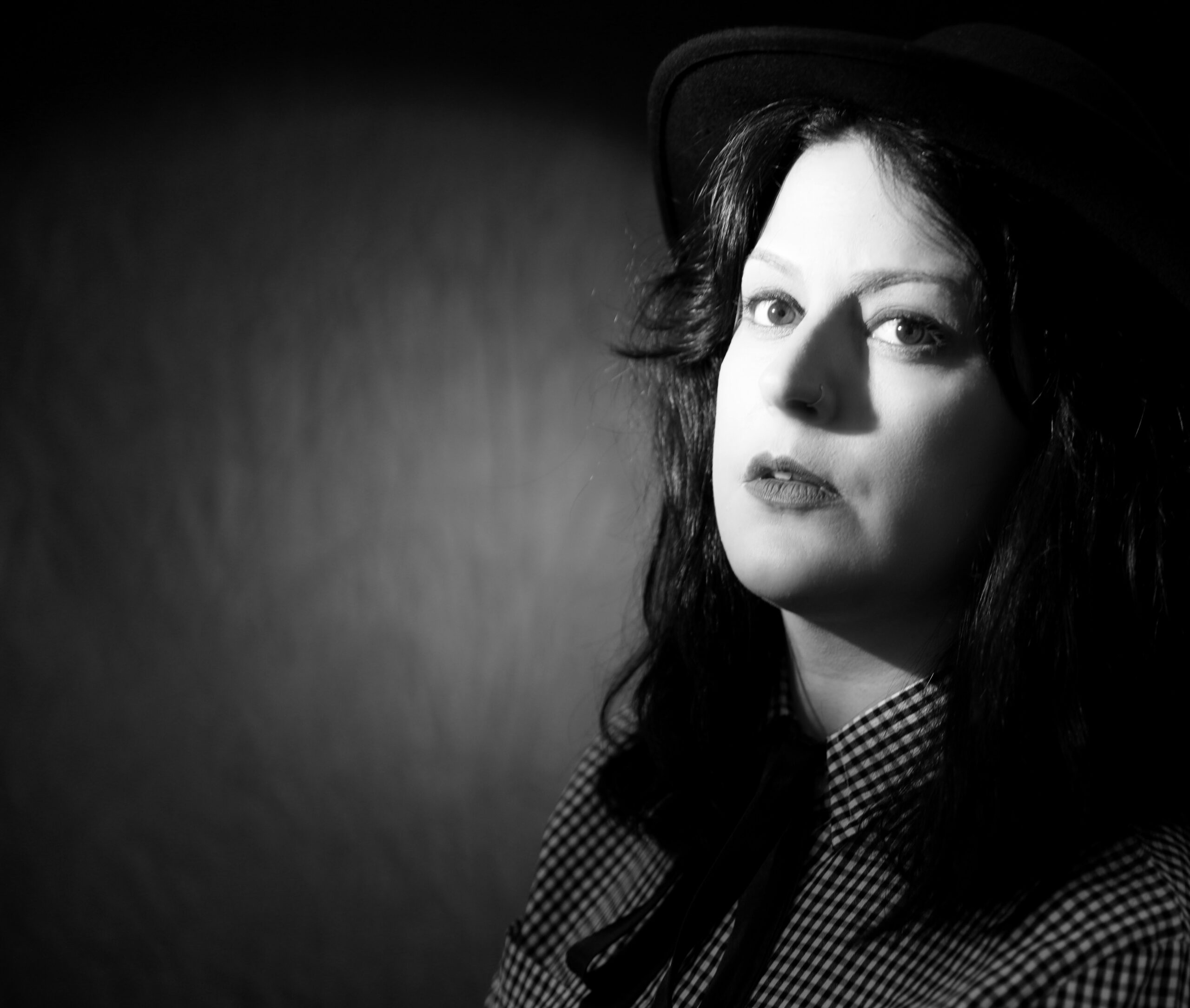 Album: Beauty After Bruises by Louise Distras | Rock Era Magazine