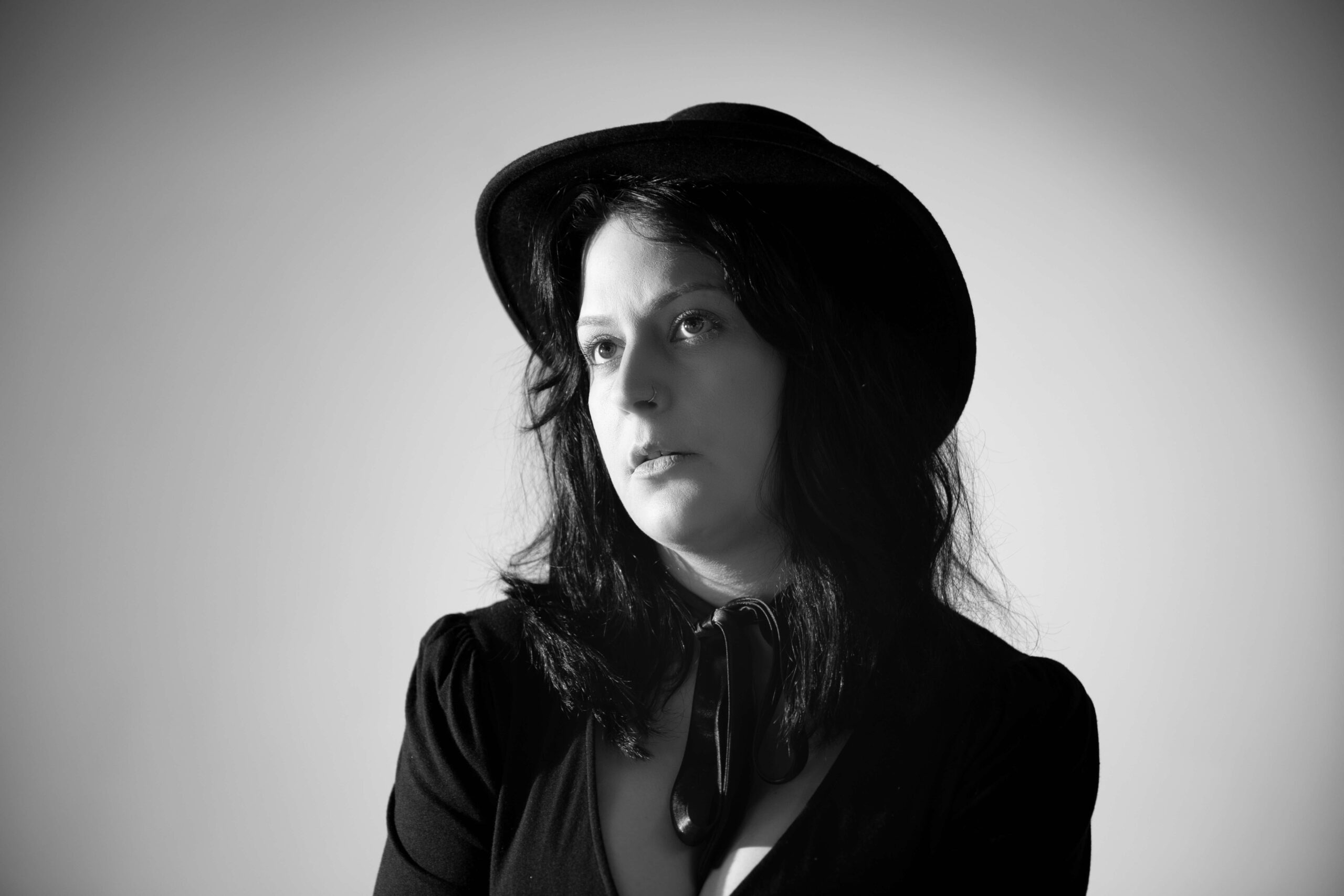 Album: Beauty After Bruises by Louise Distras | Rock Era Magazine